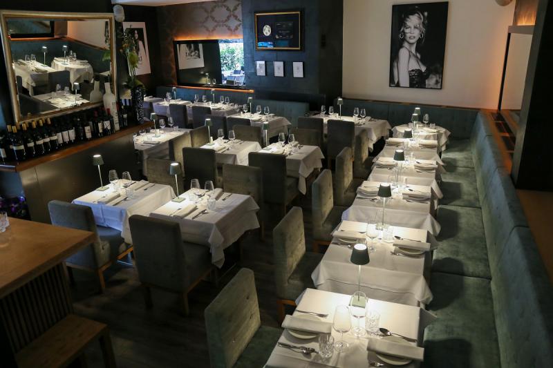 Bellucci Restaurant & Bar - Candle Light Dinner for Lovers | top10berlin